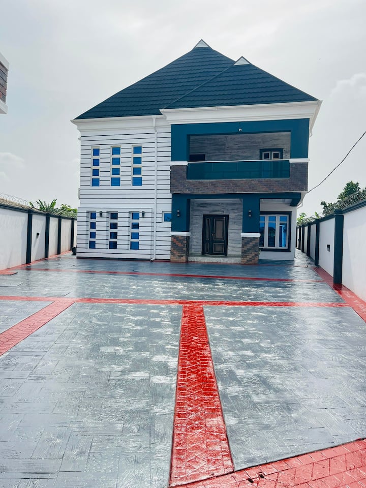 The Uptown Luxury Serviced Apartments 4 Bedduplex - Nigeria
