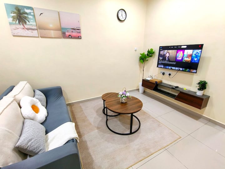 Sw@7+2pax:netflix/watrdispsr/tmndesa/nearlotus&kpj - Kluang