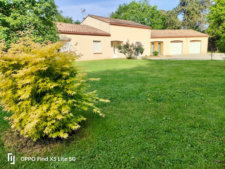 Maison Tout Confort Au Calme ! - Bias