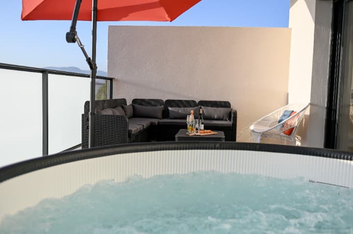 Résidence Pv Vue Mer, Jacuzzi & Piscine - Belinda - Ajaccio