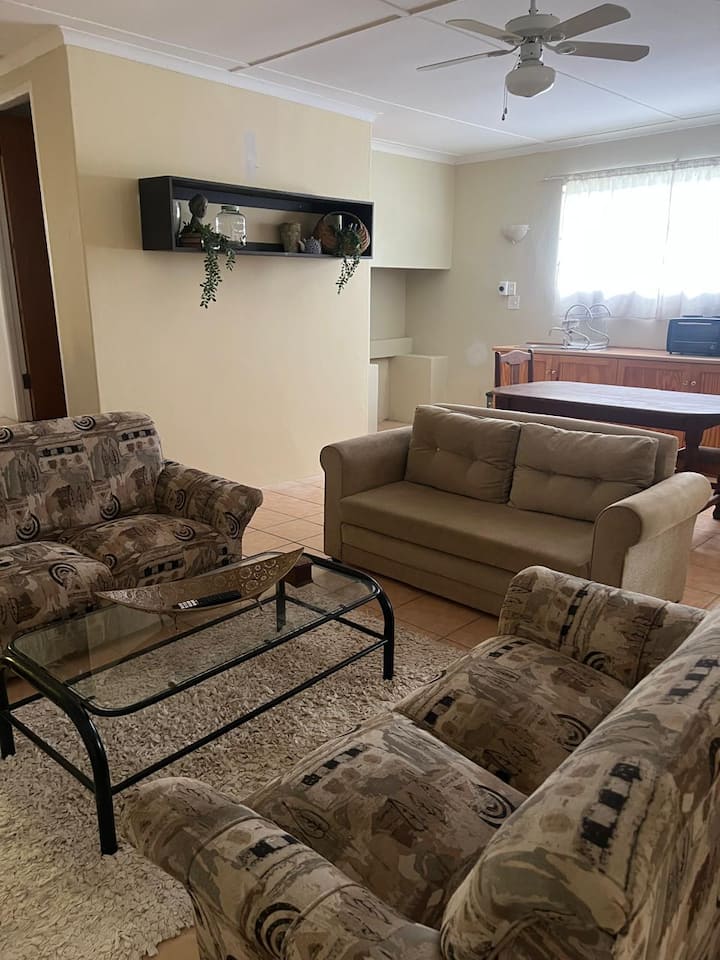 Apartment With Mountain View - Somerset East