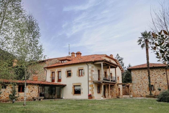 Great Studio - Parque de la Naturaleza de Cabárceno