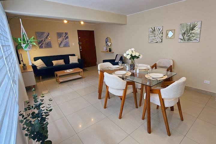 Céntrico Y Acogedor Departamento En Miraflores - Perú