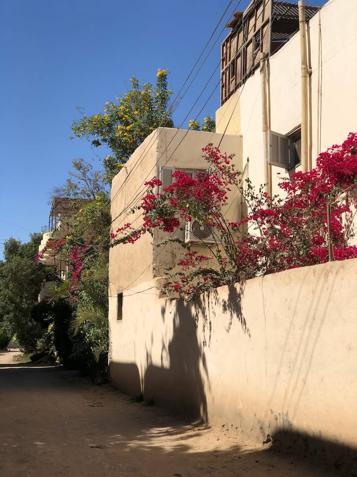 2br Luxe Riverside Oasis, Pool & Dining - Lúxor