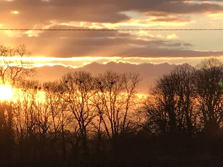 Sunset View - In The Cotswolds - Tewkesbury