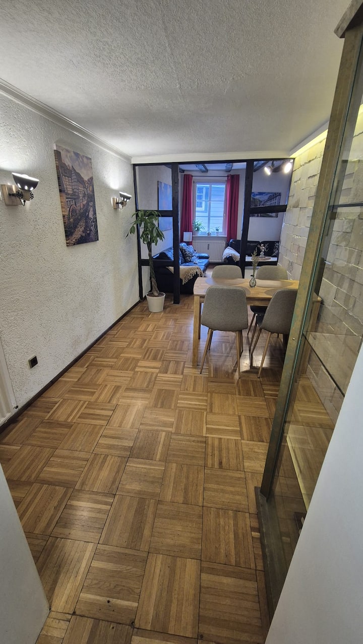 Tradition 2 Im Refugium Altstadt - Montjoie