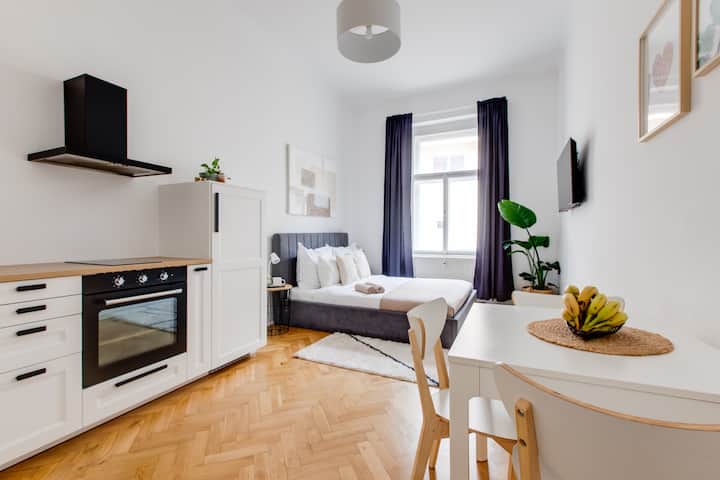 Romantic Apartment In The Heart Of Prague - V12 - Prag