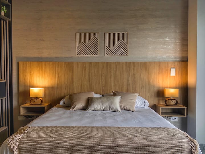 Vibra Y Descanso • Loft Con Vista Elevada + A/c - Medellín