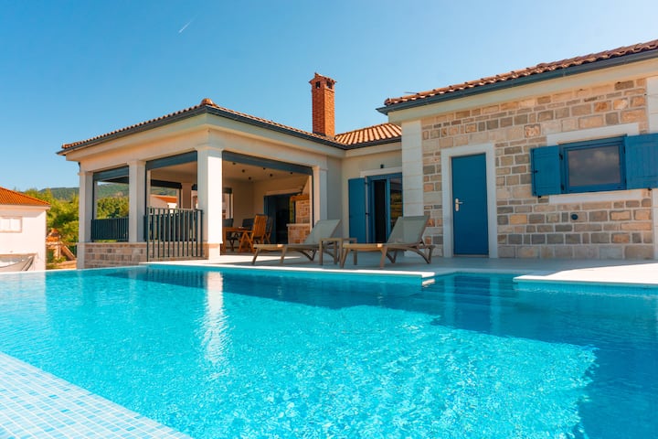 Vila Jelsana - With Private Pool, Sauna, Hot Tub - Jelsa
