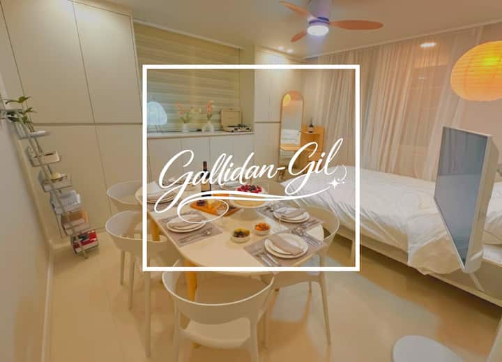 [오픈특가] 갈리단길｜둔산동 인접｜퀸침대3｜최대8인｜카페·맛집 밀집｜도심 감성 스테이 - Daejeon