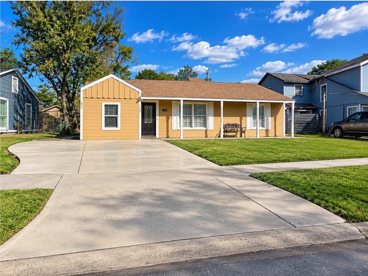 The Quiet Haven: Ideal For Professionals - Baytown, TX