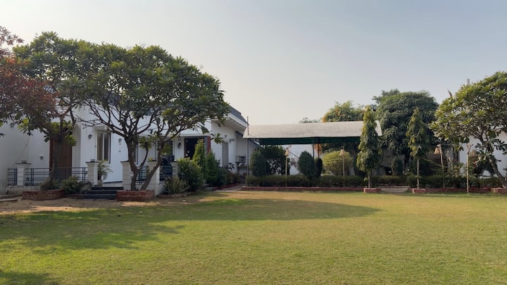 Aravali Farmstay: 3bhk + Lawn For Events - Gurgaon