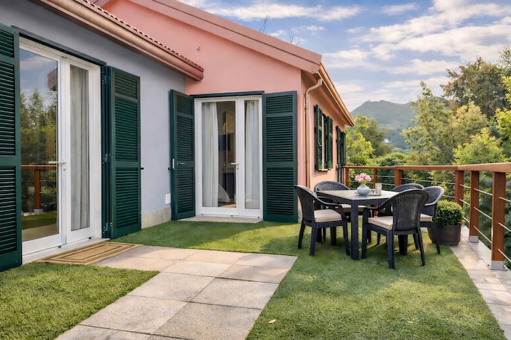 Hotel Del Borgo - Colazione Inclusa - Parcheggio - Moneglia