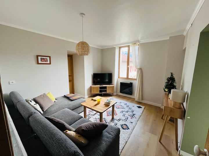 À 50 M Du Lac D’annecy, Nid Douillet Au Calme. - Saint-Jorioz