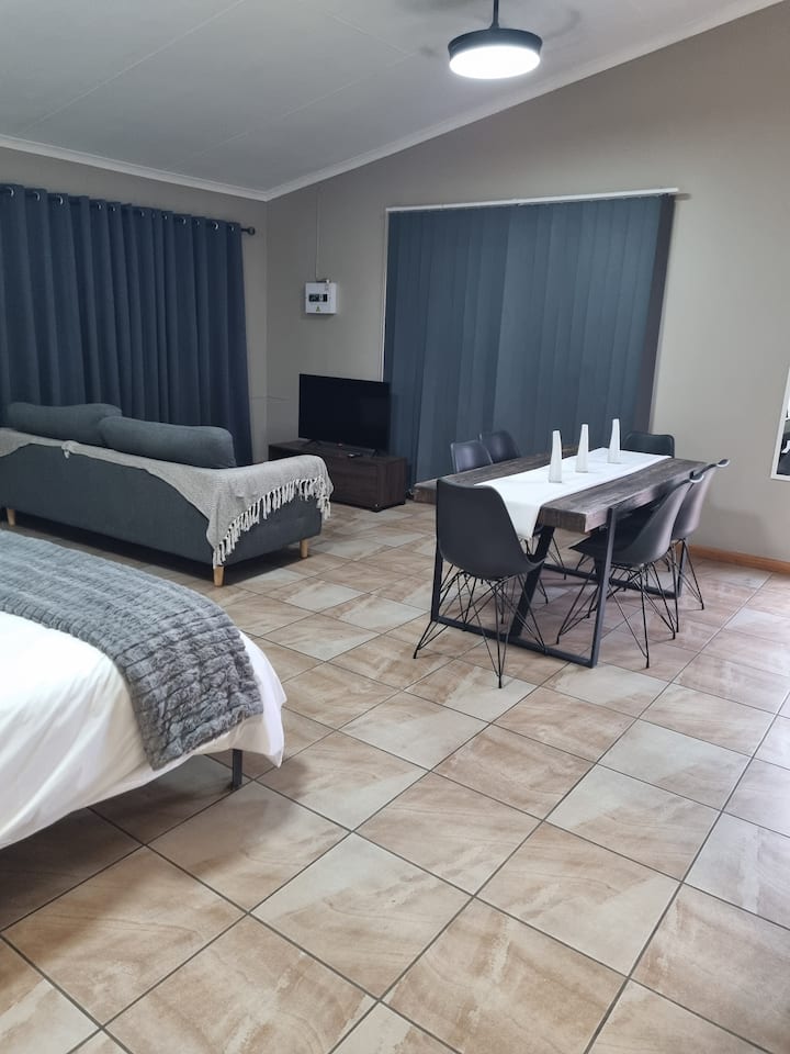 Sunset Retreat - Polokwane