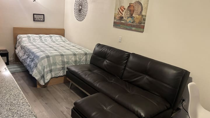 Private Guest Studio: Clean, Cozy & Sanitized. - Chula Vista, CA