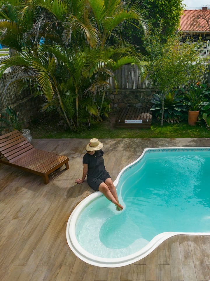 Refúgio Na Cidade, 4 Suítes, Piscina, Sinuca, Play - Garopaba