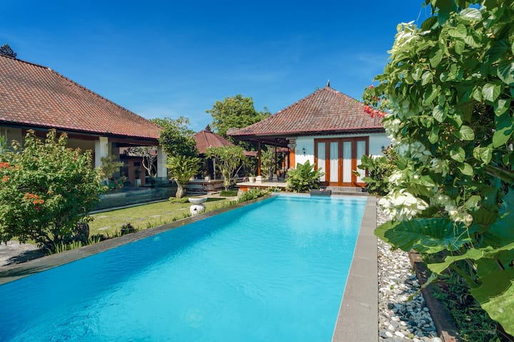 5br Villa With Swimming Pool + Kitchen - Tabanan