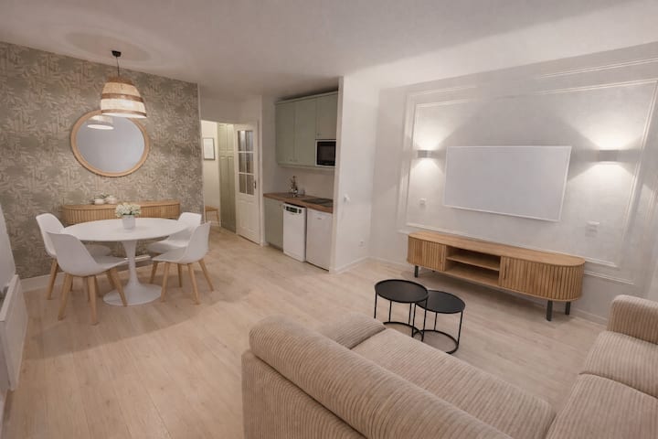 Le Cocon Des Pins
T2 Rénové Piscine Golf Océan&lac - 라꺄노