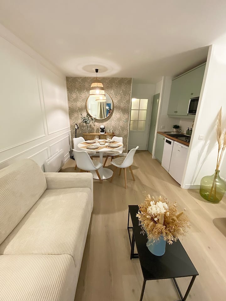 Le Cocon Des Pins
T2 Rénové Piscine Golf Océan&lac - Lacanau