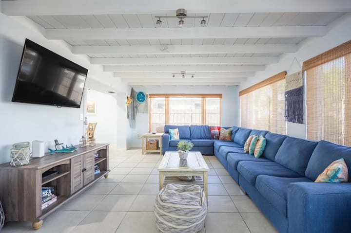 Searenity Vacation Rental! Pool, Tiki Hut, Dockage - Marathon, FL