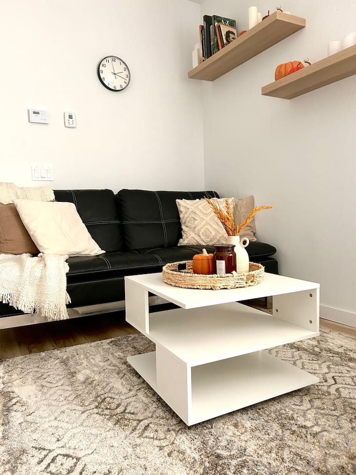 Beautiful Park Side Apartment - Steinbach