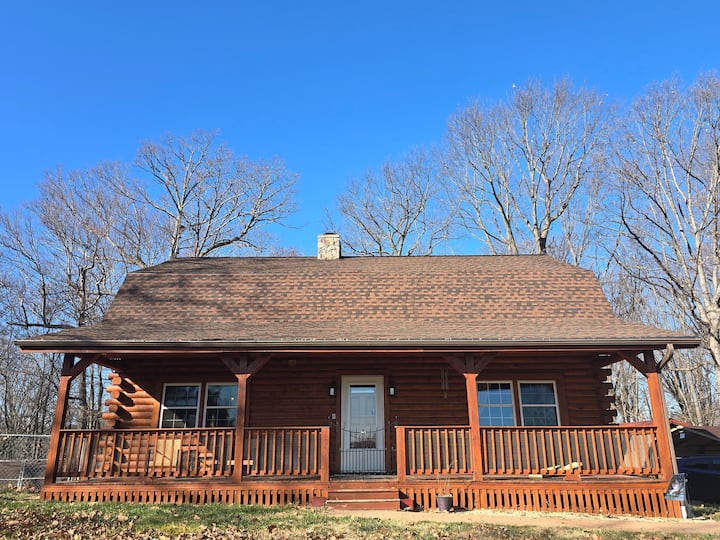 The Cowboy Blues Cabin - Staunton, VA