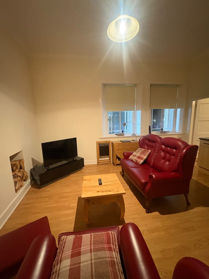 Bankside | 1 En-suite In Central | Free Parking - Loch Watten