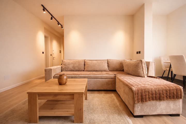 Bazaar|center Tirana View Apartment|self Check In - Tirana