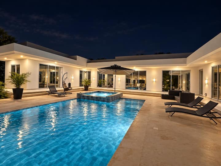 Unreal Villa+pool+ac+parking+bbq@carmendeapicala - Carmen de Apicalá