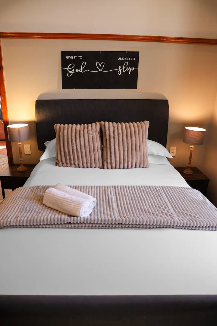 One-bedroom Apartment 6 - Kiewiet - Lichtenburg