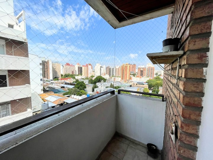 ¡Ubicación Top! 2 Dorm, Gran Balcón Y Güemes Cerca - Córdoba, Argentina