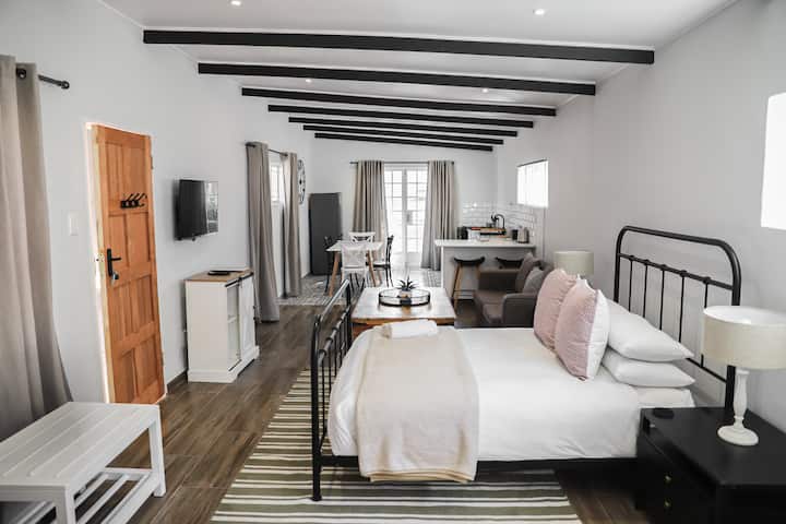 One-bedroom Apartment 4 - Die Wit Kothuisie - Lichtenburg