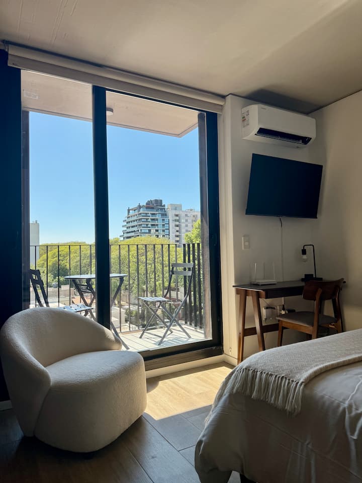 Diseño Y Comodidad En Golf/punta Carretas - Montevideo