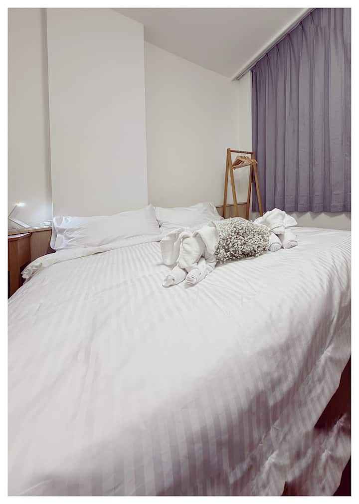 全新裝潢設備/(202)無印良品傢具體驗屋/taichung/逢甲夜市/長租 - Taichung City