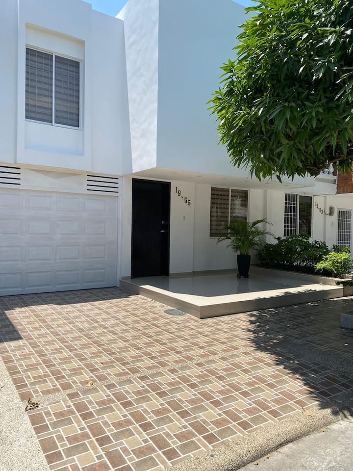 Casa En El Norte A 5 Cuadras Del Parque La Leyenda - Valledupar