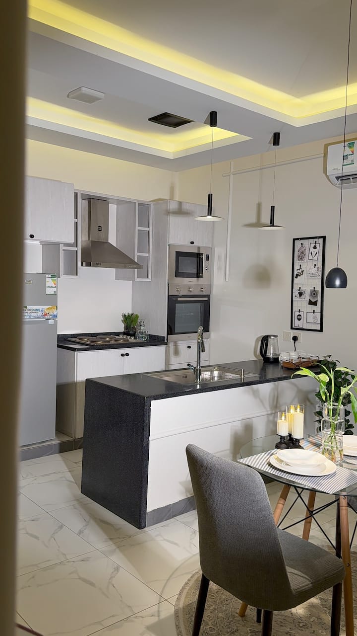 اريناس2 استوديو فندقي مع جاكوزي - Medina