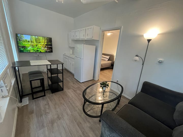 1 Bedroom Apartment Close To Purdue - Lafayette, IN