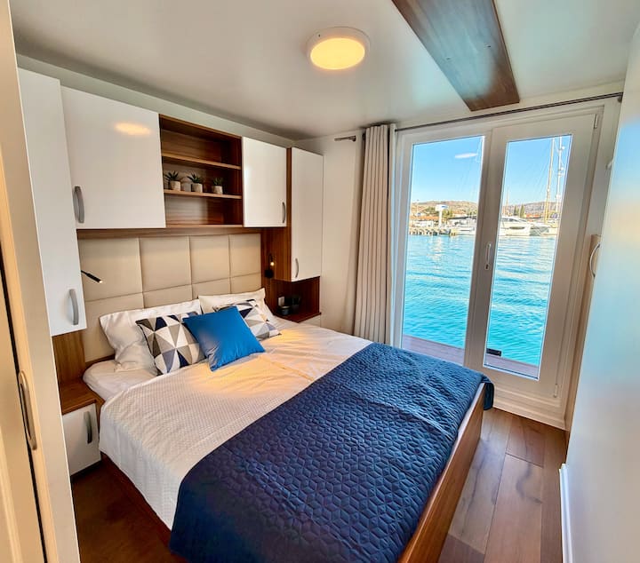 2 Bedroom Houseboat W/ Sundeck, Jacuzzi & Sea View - Portorož