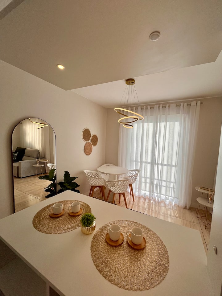 Conforto & Estilo: 2 Dorm, Moderno, Infra Total - Porto Alegre