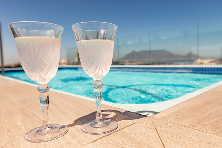 Omnia - Boutique Penthouse With Roof Top Pool - Parklands