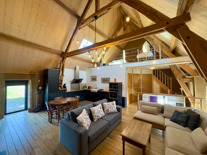 Loft Spacieux Et Agréable - Bâtisse Du Xiie Siècle - Luc-sur-Mer