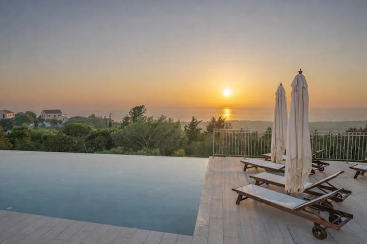 Hellosummer Boutique Suites, Two Level House ! - Fiskardo