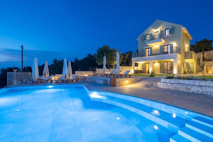 Hellosummer Boutique Suites, Two Level House ! - Asos