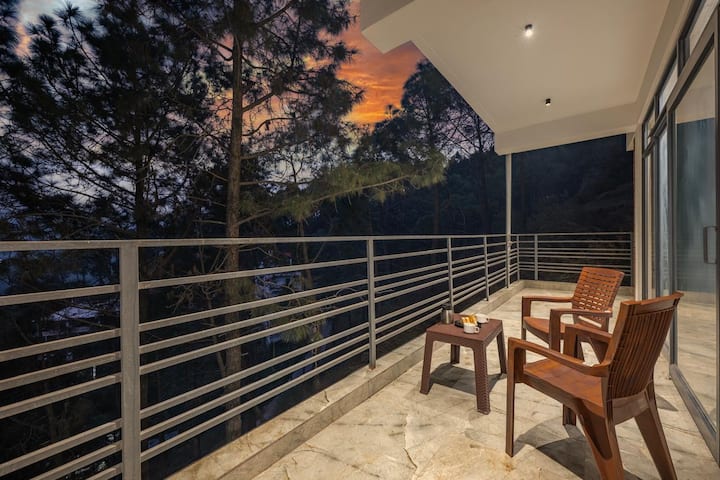 Premium 2bhk Apartment In Kasauli - Kasauli