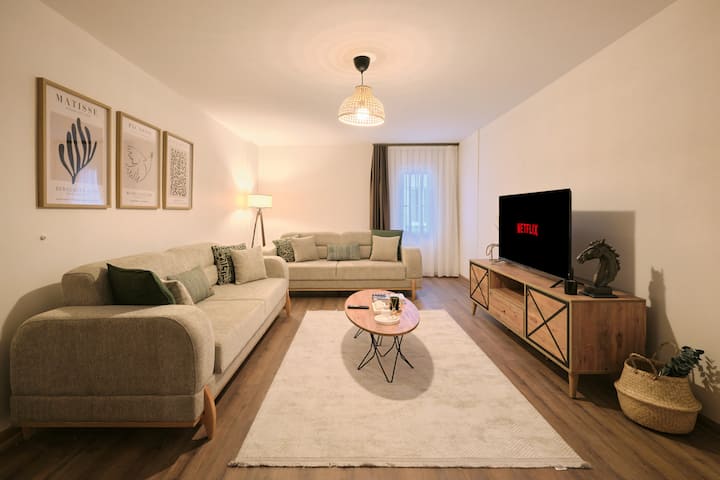 Modern Spacious 3br Apartment, Best Loc. Kadikoy - Turkey