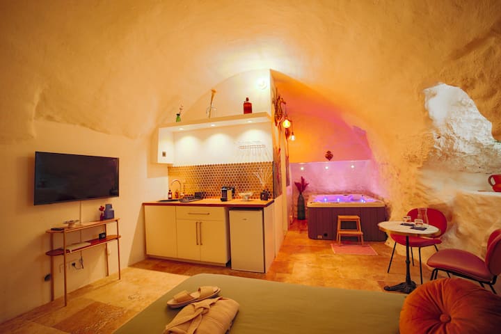 L’écrin Signature - 
Suite Avec Spa Privé - Auriol