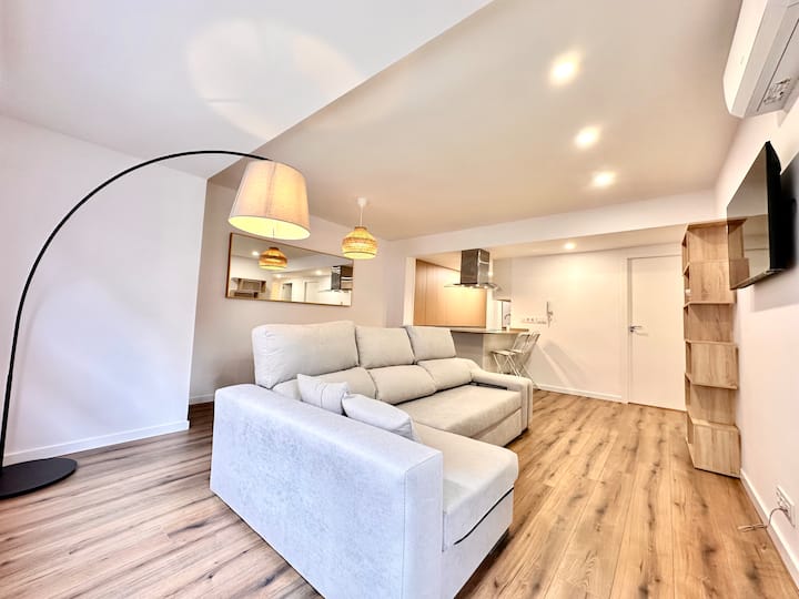 Ayora Central Near Plaza España - Valence en Espagne