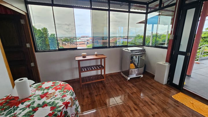 Habitación Con Vista Panorámica A La Ciudad Ii - Puerto Maldonado
