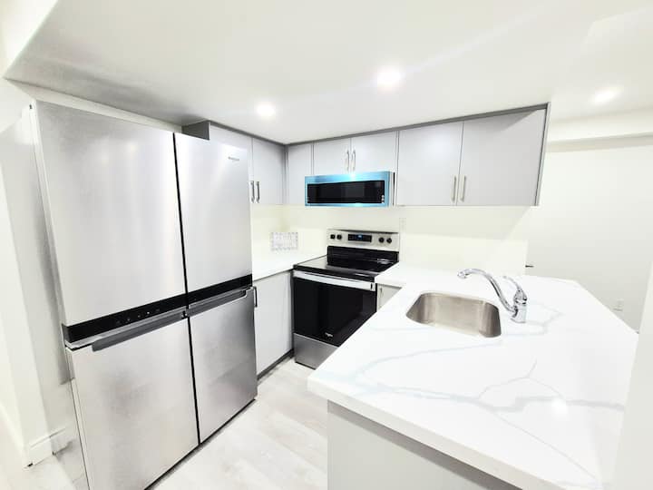 Niagara Cozy Suite - Modern 2bed 15 Min To Falls - St. Catharines